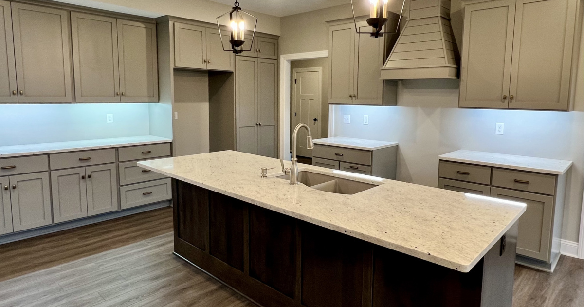 Dramatic Kitchen Lighting | Capstone Homes